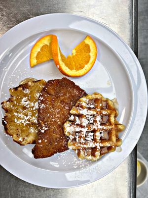 SUNNY PARROT CAFE - Updated December 2025 - 27 Photos - 1910 N Ocean ...