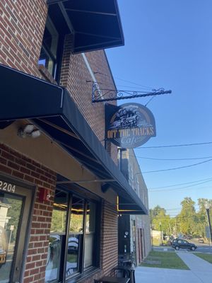 OFF THE TRACKS CAFE - Updated April 2025 - 28 Photos & 11 Reviews ...