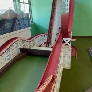 SUBPAR MINIATURE GOLF - 327 Photos & 284 Reviews - 1600 Park St ...