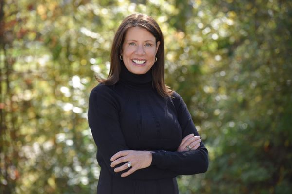 MARY FRANCES SELLS CLEVELAND HOMES - HOWARD HANNA - Contact Agent ...