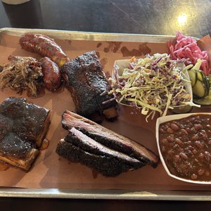 INTERSTELLAR BBQ - 679 Photos & 404 Reviews - 12233 Ranch Rd 620 N ...