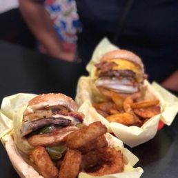 HODAD’S - Updated April 2025 - 3655 Photos & 3084 Reviews - 945 ...