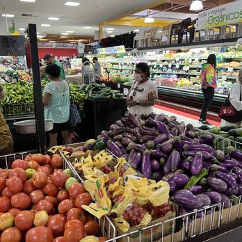 ECONO - Updated December 2024 - 43 Photos - Av. Jesús Toribio Piñero S ...