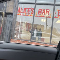 ALICE’S BAR-B-QUE - Updated July 2025 - 51 Photos & 155 Reviews - 65 E ...