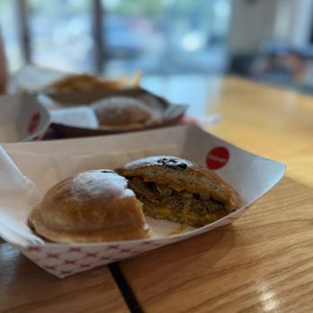 SPINNING BUNS - Updated December 2025 - 127 Photos & 74 Reviews - 1200 ...