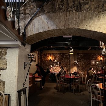 STONE ARCH BREWPUB - Updated October 2024 - 251 Photos & 410 Reviews ...