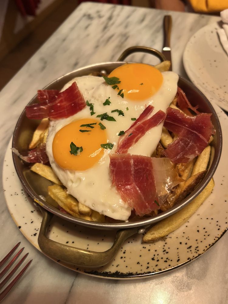 VASKU’S GRILL - Updated April 2026 - R. Passos Manuel, Gard, Lisboa ...