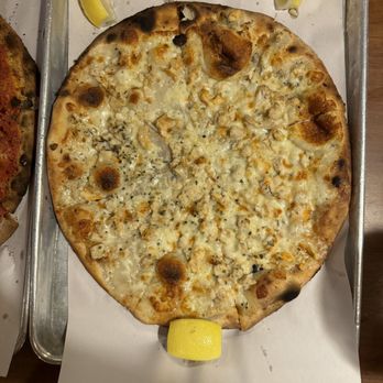 MODERN APIZZA - 1195 Photos & 1645 Reviews - 874 State St, New Haven ...