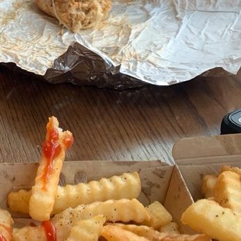 CHUNKY AND BOP’S - Updated July 2025 - 57 Photos & 82 Reviews - 8567 ...