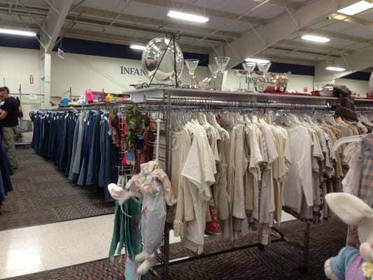 SOUTHERN OREGON GOODWILL - Updated November 2025 - 29 Reviews - 1241 S ...