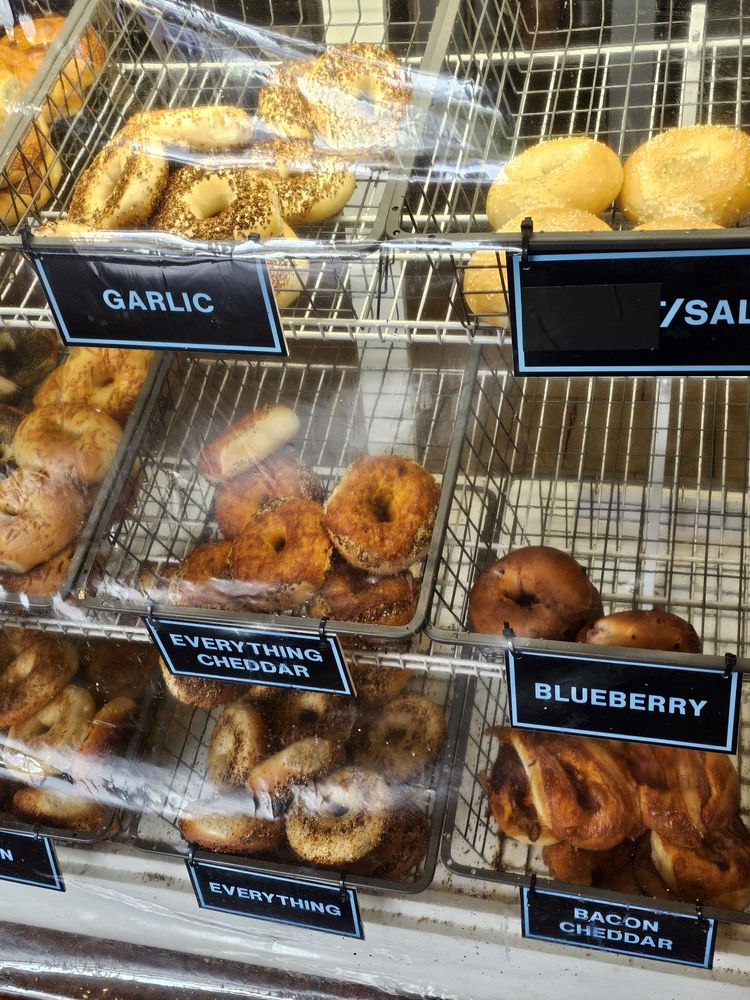 ZIO’S - Updated October 2025 - 112 Photos & 103 Reviews - 19651 Bruce B ...