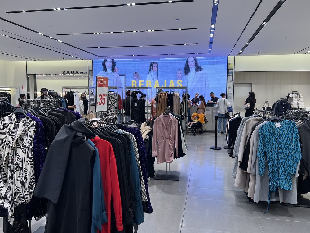 ZARA - Av. Franklin Delano Roosevelt 525, San Juan, Puerto Rico - Men's ...