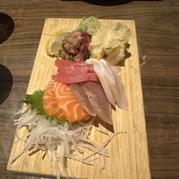 ISSIAN - Updated October 2025 - 1288 Photos & 541 Reviews - 1618 N 45th ...