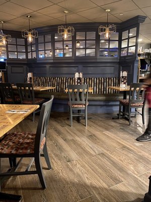 KABOOZ’S BAR & GRILL - Updated June 2024 - 215 Photos & 185 Reviews - 2 ...