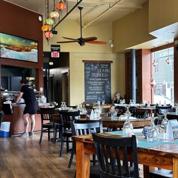 TUCKERBOX - Updated May 2025 - 327 Photos & 495 Reviews - 1 S Main St ...