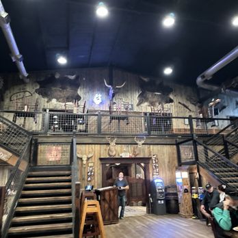 HOCHATOWN SALOON - Updated July 2024 - 128 Photos & 277 Reviews - 28 ...