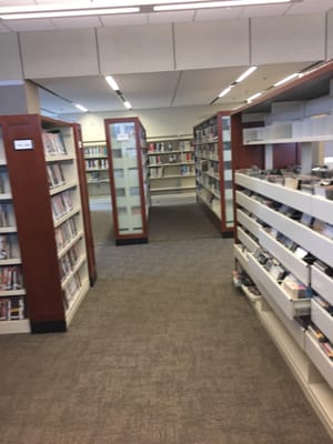 WALPOLE PUBLIC LIBRARY - Updated October 2025 - 11 Photos - 143 School ...