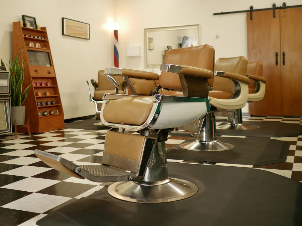 TABOR BARBER SHOP - Updated August 2025 - 26 Reviews - 5504 E Burnside ...