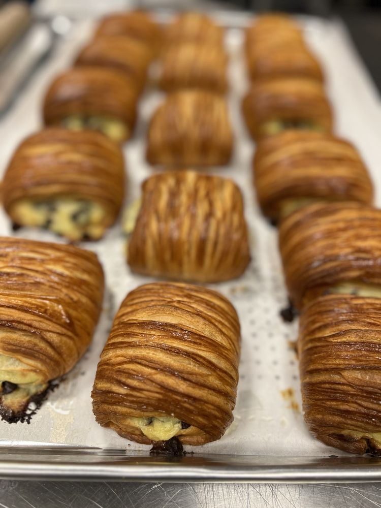 SWEET CRUMBS BAKERY - Updated October 2025 - 101 Photos - 9030 ...