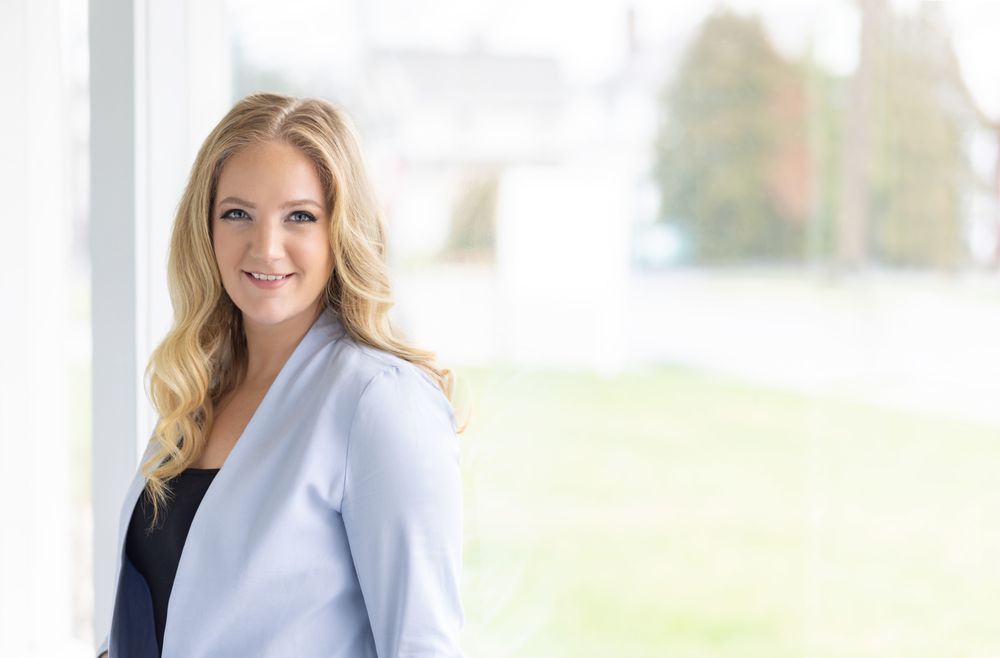 JENNIFER CALAMIA - SIGNATURE PREMIER PROPERTIES - 11 Photos - 4949 ...