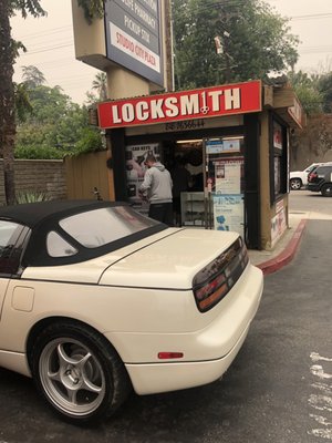STUDIO CITY PLAZA LOCK & KEY - Updated September 2024 - 73 Photos & 220 ...