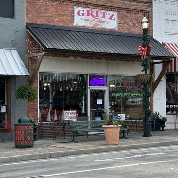 GRITZ FAMILY RESTAURANT - Updated January 2026 - 201 Photos & 306 ...