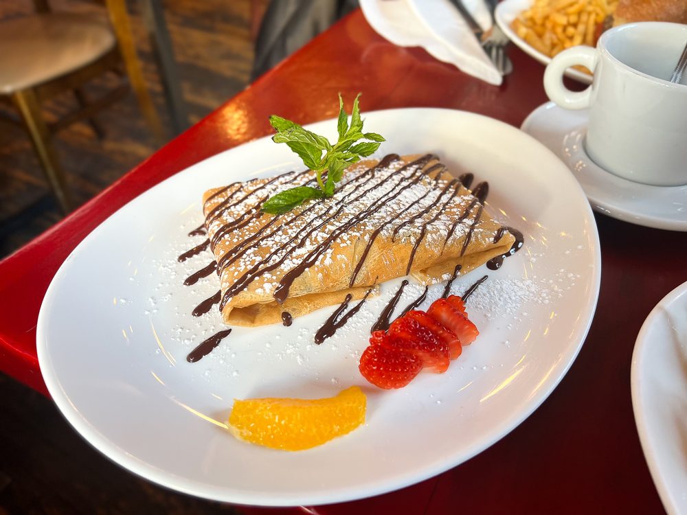 CAFÉ HENRI - Updated June 2025 - 1089 Photos & 818 Reviews - 1010 50th ...