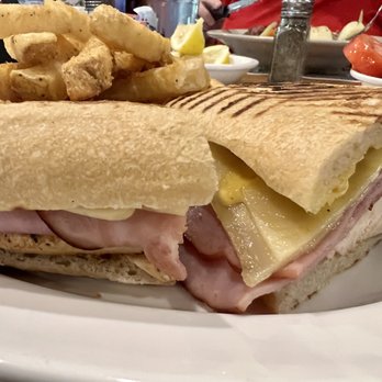 LAMP POST DINER - Updated January 2025 - 248 Photos & 271 Reviews ...