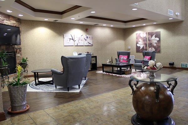 HOLIDAY INN EXPRESS & SUITES TEHACHAPI HWY 58/MILL ST - 131 Photos & 94 ...