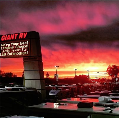 GIANT RV - Updated December 2025 - 165 Photos & 469 Reviews - 24700 ...