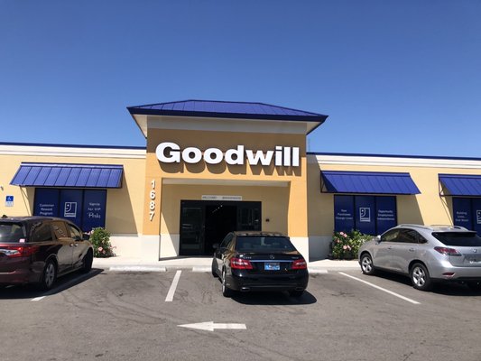 GOODWILL RETAIL STORE - Updated March 2025 - 31 Photos & 20 Reviews ...