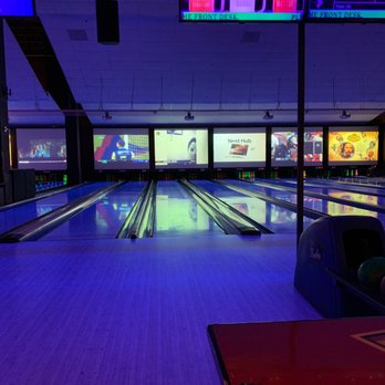 Dolphin mall bowling store