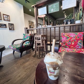 CONG CAPHE - Updated May 2024 - 41 Photos & 18 Reviews - 424 Bloor ...