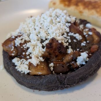 QUIOTE - Updated December 2025 - 203 Photos & 221 Reviews - 121 ...