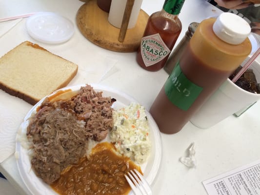 PIG OUT BBQ - Updated October 2025 - 54 Reviews - 3001 New Cut Rd ...