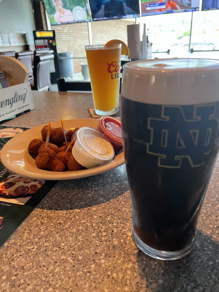 GALLAGHER’S PUB & EATERY - 35 Photos & 12 Reviews - 3149 Thompson Rd ...