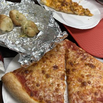 SAINT JAMES PIZZA AND PASTA - Updated July 2025 - 17 Photos & 43 ...