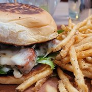FLYING PIG PUB & KITCHEN - 1568 Photos & 1999 Reviews - 509 Mission Ave ...
