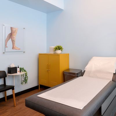 METRO VEIN CENTERS - Updated November 2025 - 11 Photos - 9330 Poppy Dr ...