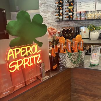 LIZZANO - Updated January 2026 - 96 Photos & 42 Reviews - 636 N Wells ...