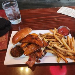 THE BAD APPLE - Updated January 2026 - 913 Photos & 1801 Reviews - 4300 ...