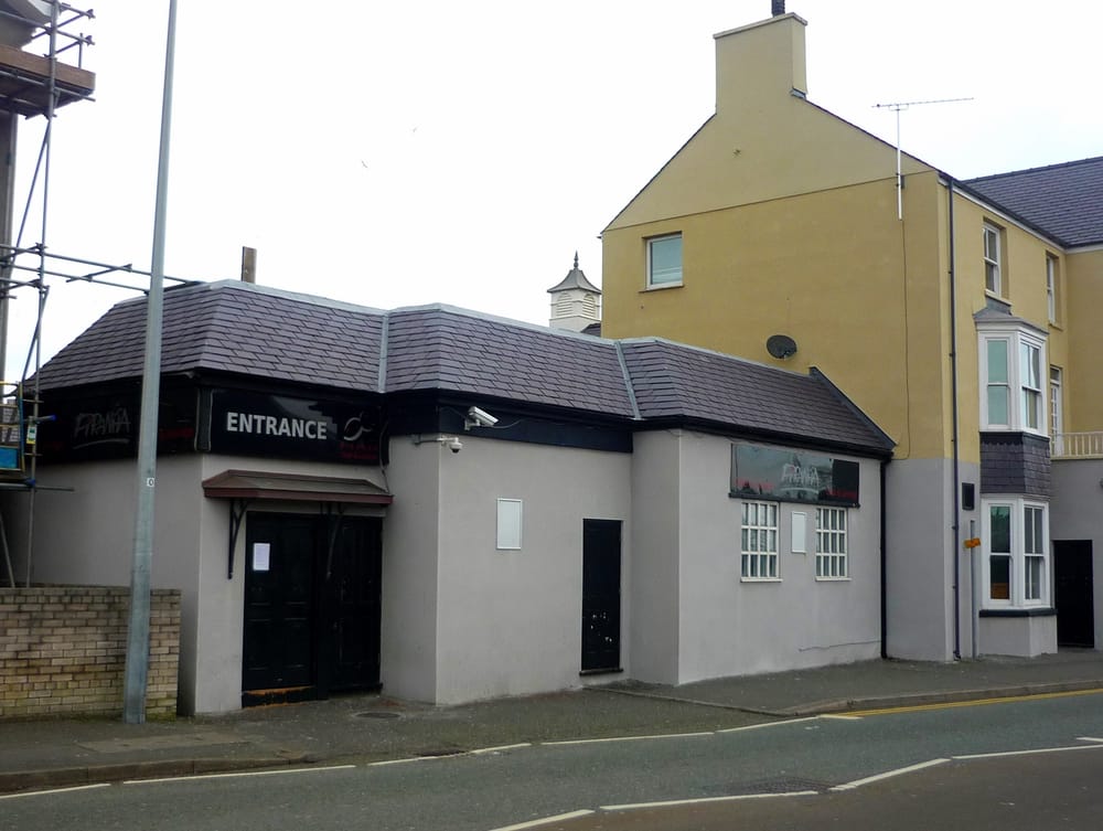PIRANHA CLUB & LOUNGE - Victoria Road, Holyhead, Isle of Anglesey ...