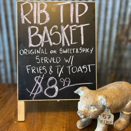 OUTLAW BURGERS & BBQ - 82 Photos & 106 Reviews - 111 W 4th St, Justin ...