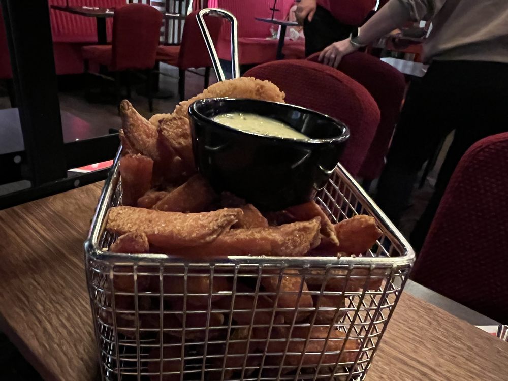 PINCHO NATION - Updated June 2025 - 25 Photos - Kristian IVs gate 4 ...