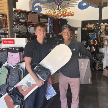 WAVE RAVE LOS ANGELES - Updated December 2025 - 74 Photos & 89 Reviews ...