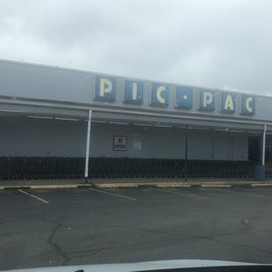 VALU MARKET - Updated April 2025 - 7519 Outer LP, Louisville, Kentucky ...