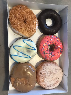 MAPLE DONUT - Etters, PA - 53 Photos & 65 Reviews - Donuts - Phone ...