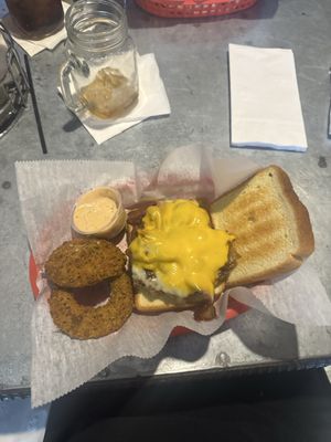 NEW HUDSON INN - Updated August 2025 - 94 Photos & 147 Reviews - 56870 ...