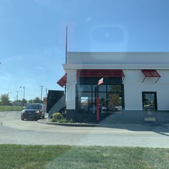 KFC - Updated December 2025 - 37 Reviews - 595 E Dupont Rd, Fort Wayne ...