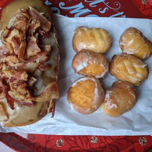 WESTERNCO DONUT - 71 Photos & 139 Reviews - Donuts - 1412 156th Ave NE ...
